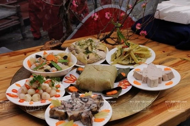 越南北部地区各省春节家庭餐桌上的特色菜肴 | Vietnam+ (VietnamPlus)
